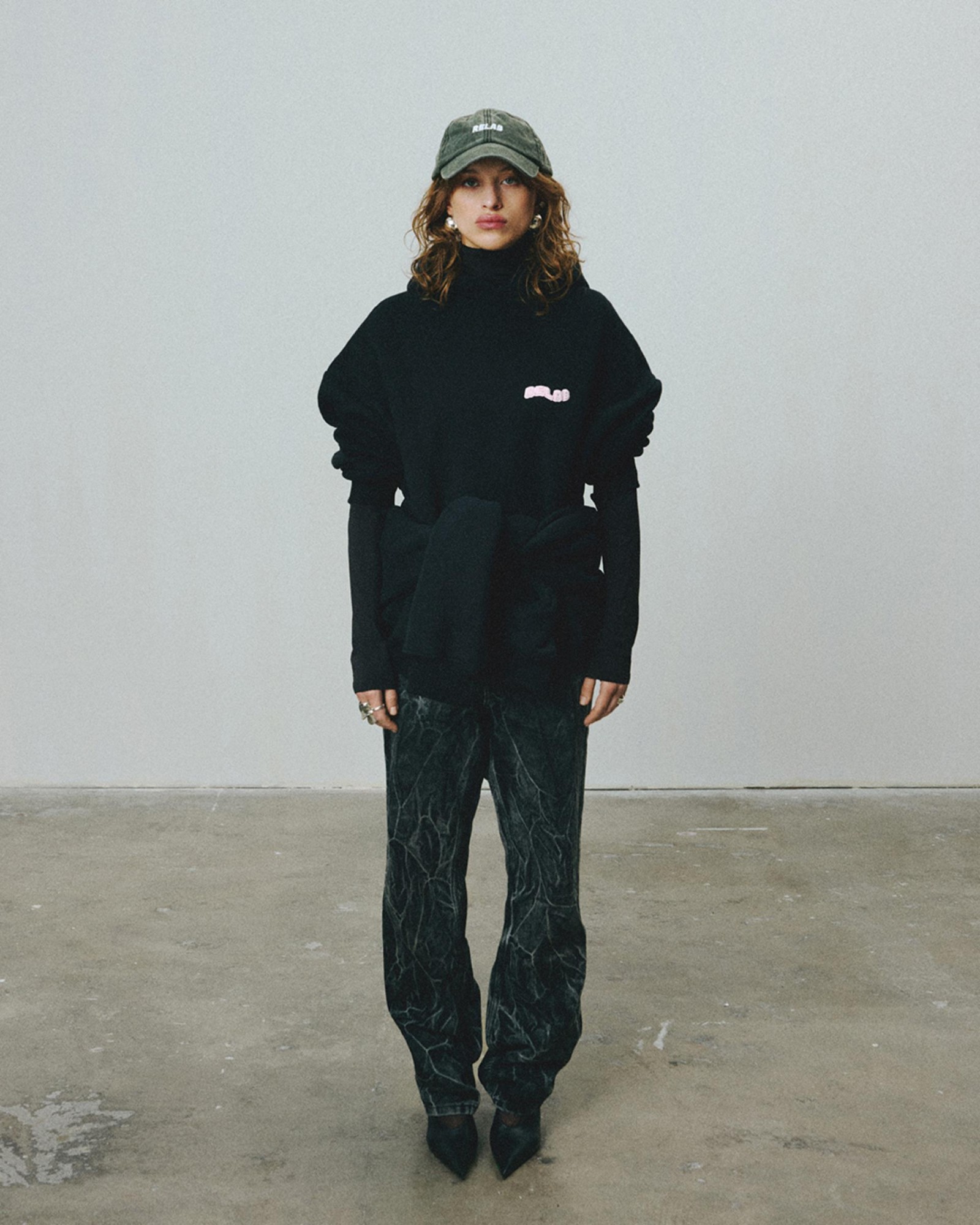 BASIC BLACK PINK HOODIE rozmiar L